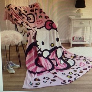 Hello Kitty | Bedding | Hello Kitty Plush Twinfull Blanket Pink Animal ...